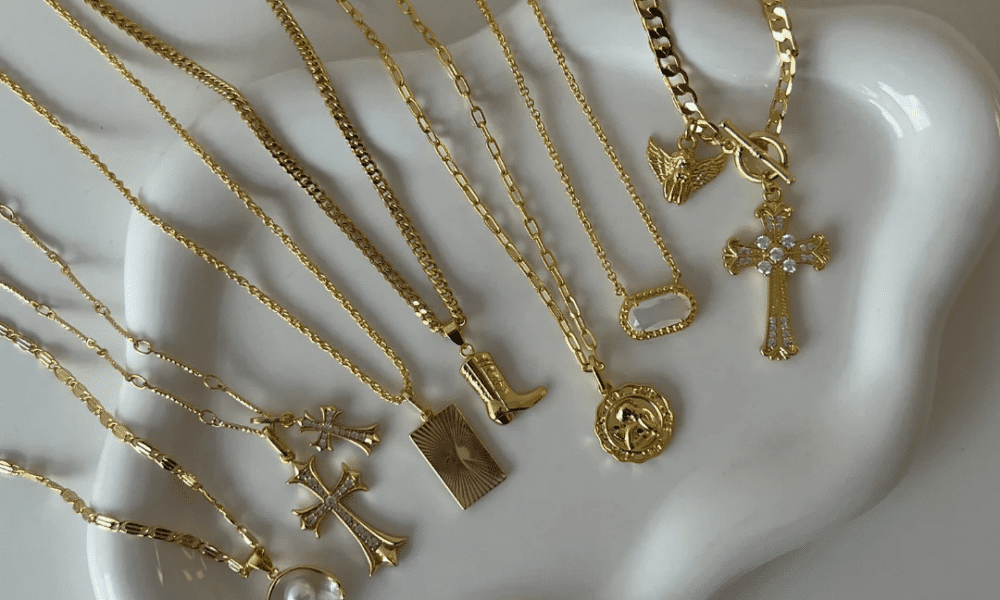 The Fascinating History Behind Iconic Jewelry Pieces - StyleonWards